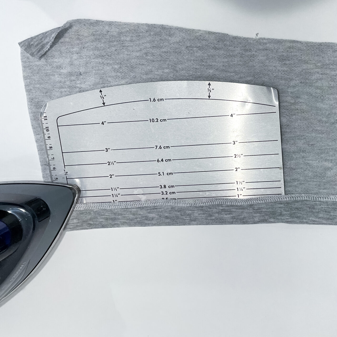 Five easy ways to hem knit fabrics - Love Notions Sewing Patterns