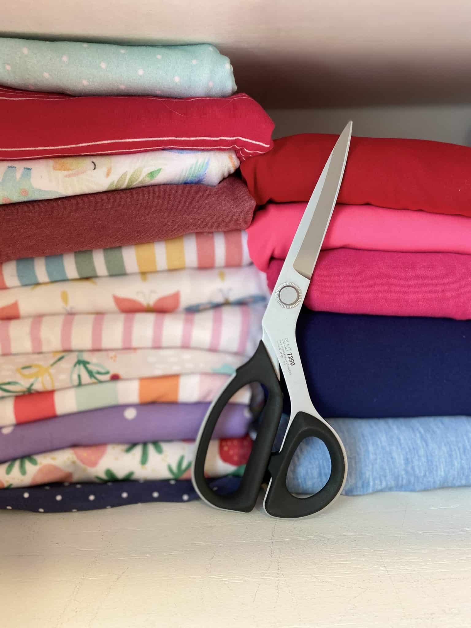 My Favorite Things: Beginner-Friendly Patterns, Notions, and Fabric ...